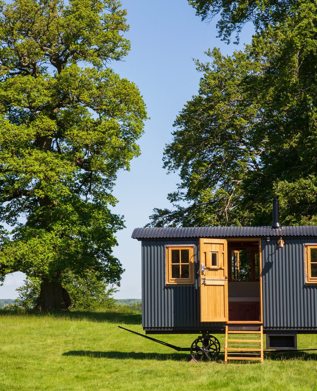 Luxury Shepherds Huts | Drovers’ Hill